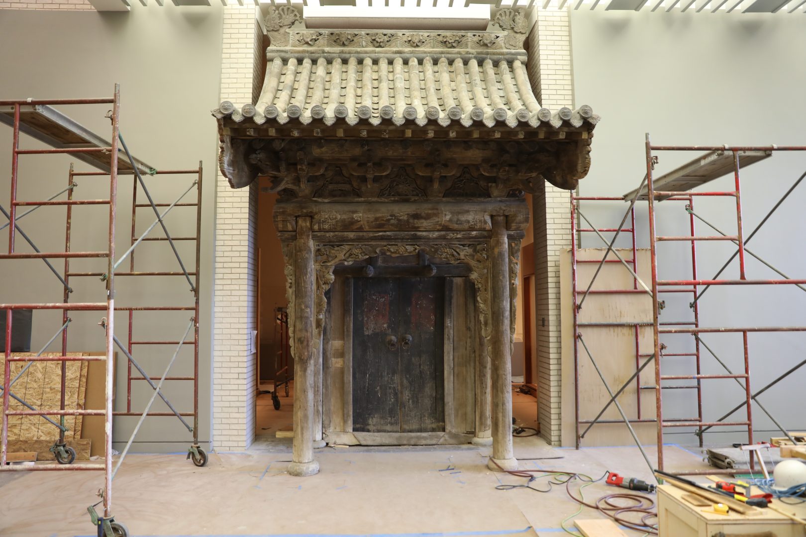 Portal to the past: How Mia's “new” Chinese gate came to Minnesota ...